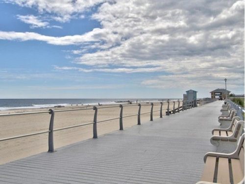 Irish Eyes Smile in Spring Lake - Jersey Shore Scene